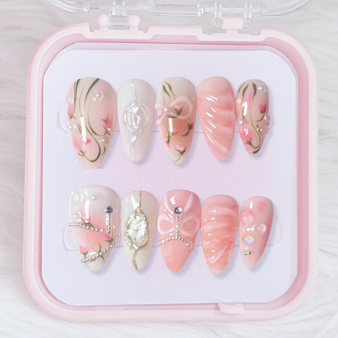 Roselle Vine – Lune Studios Official