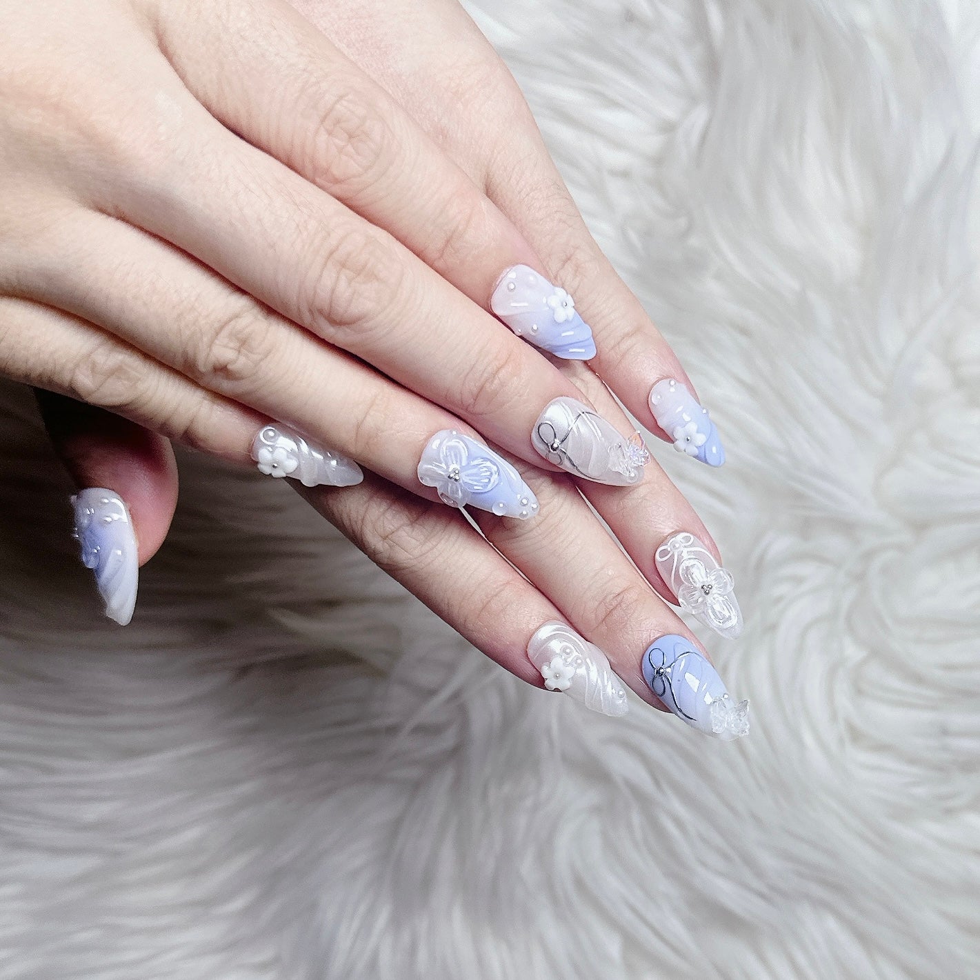 Icy Bloom – Lune Studios Official